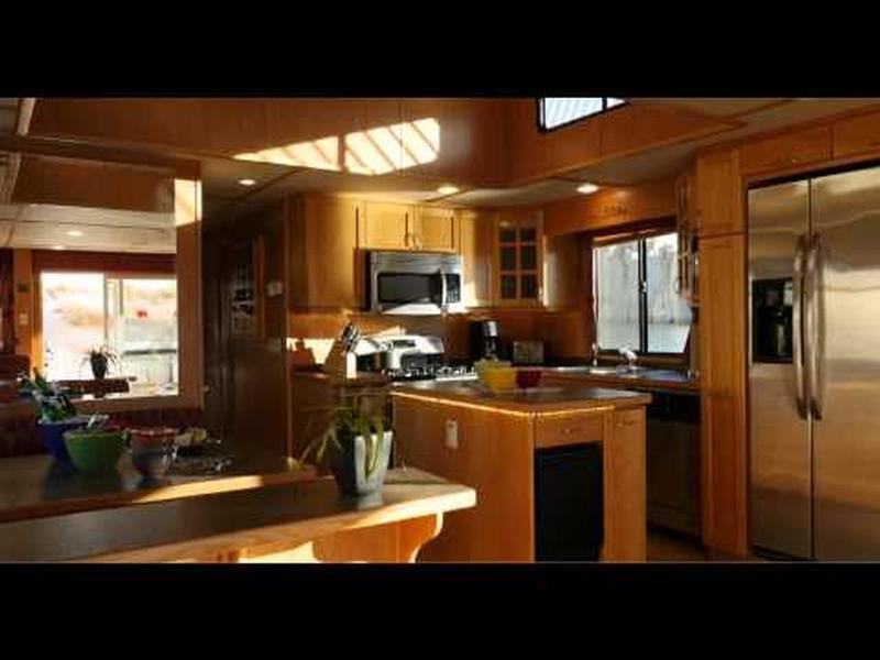 62-foot Journey Houseboat