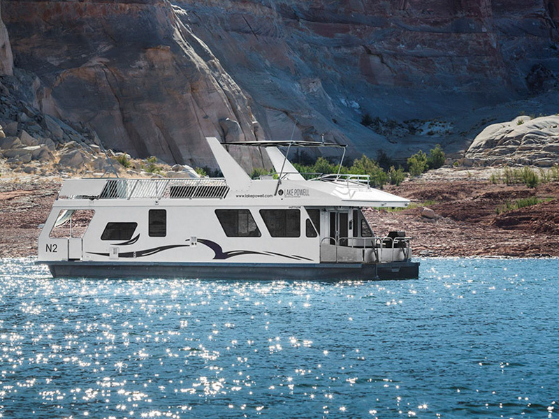 48-foot Navigator Class Houseboat