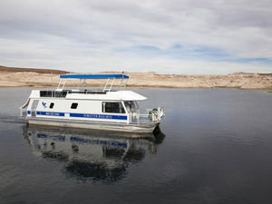 50-foot Forever 8 Houseboat