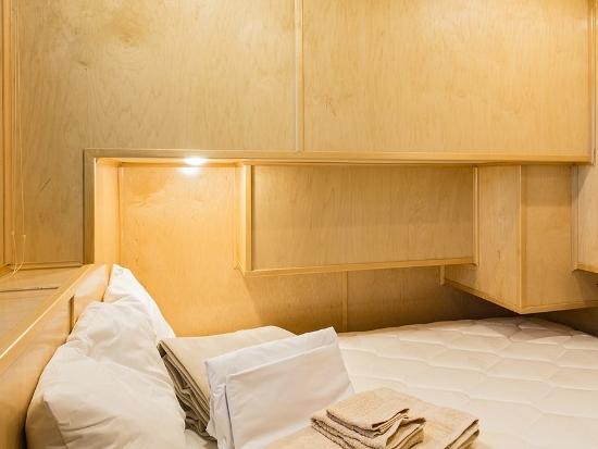 59-foot Wanderer Houseboat