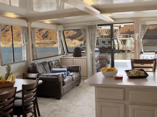 60-foot Eagle Houseboat