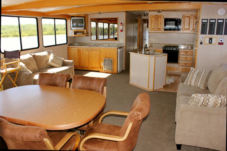 60-foot Cruiser Houseboat