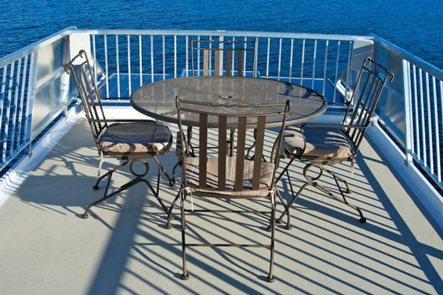 Explorer Class Houseboat