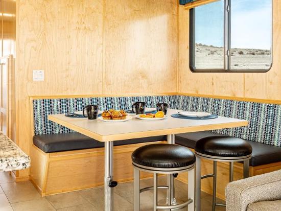 50-Nomad Houseboat Lake Powell