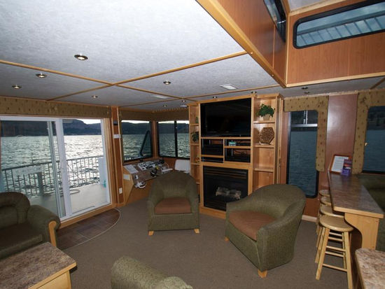 Nova Class Houseboat