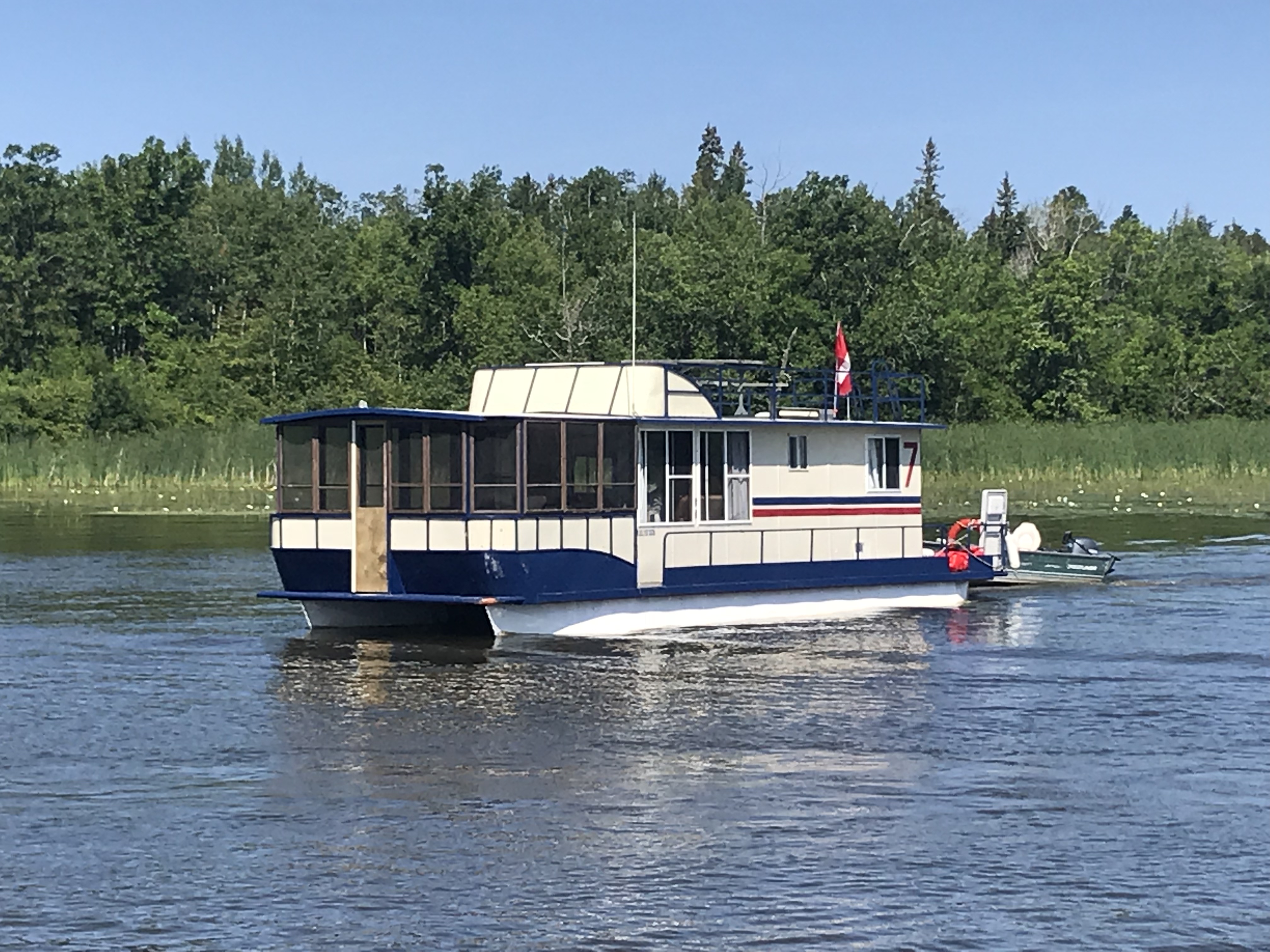44 Foot Houseboat