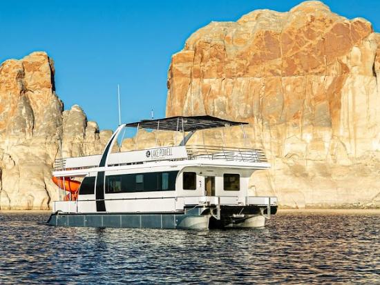 50-Nomad Houseboat Lake Powell