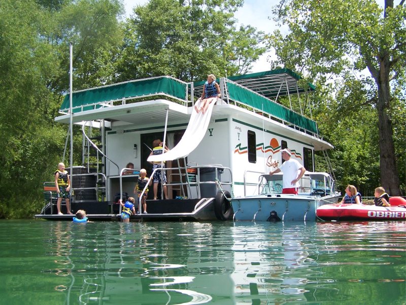Dale Hollow Lake - A Tennessee Treasure